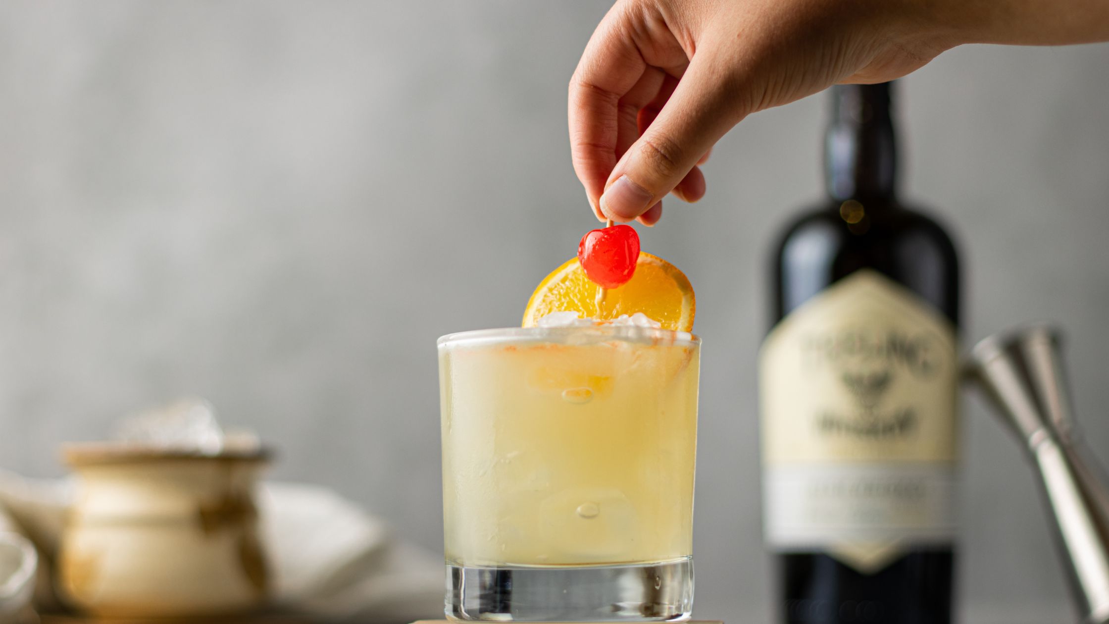 Cocktail Recipes: Mixology Tips & Drinks - WineWhiskyWorld